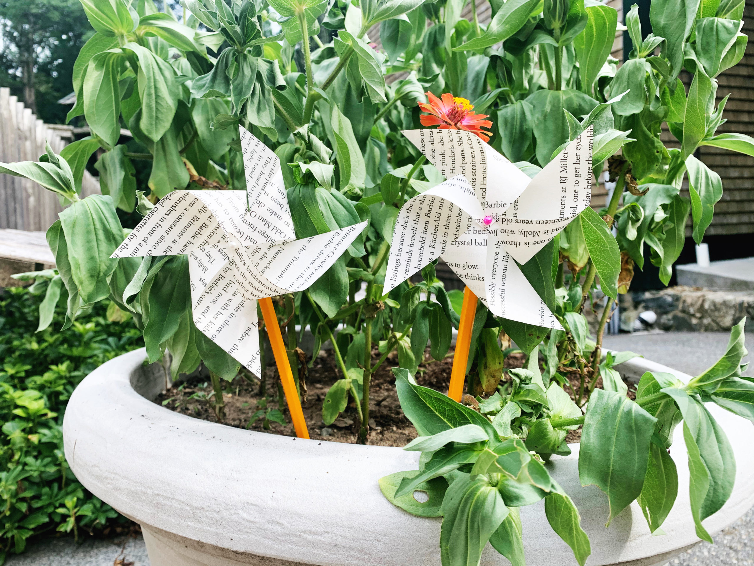 DIY Book Craft: Pencil Pinwheels - Maya Smart