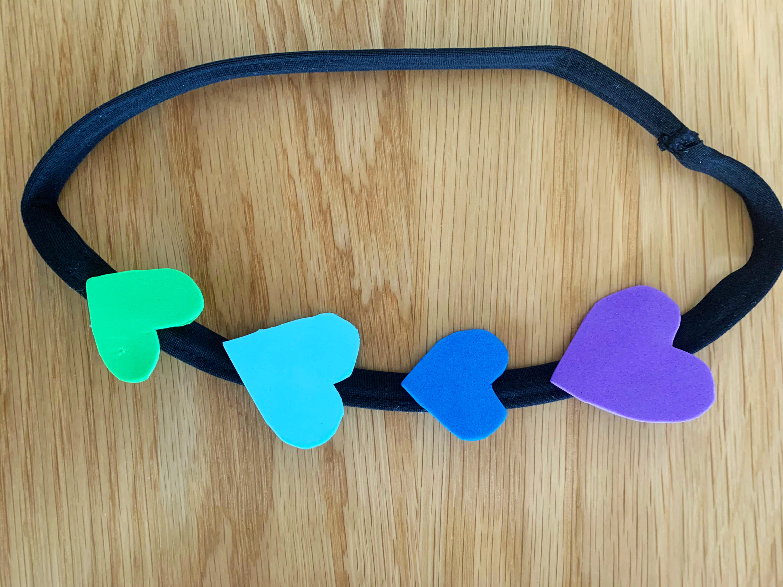 DIY Book Craft: Super-simple 2-step Elastic Bookmark - Maya Smart